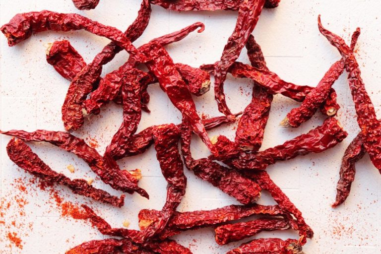 Byadgi Chili: Bright Red, Spicy Dried Indian Kaddi Chili